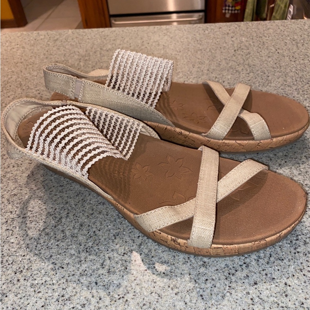 Skechers Beverlee High Tea Natural Beige Wedge Sandal… - Gem